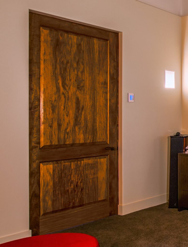 Hinged doors from Eden Made are used for striking front entrances